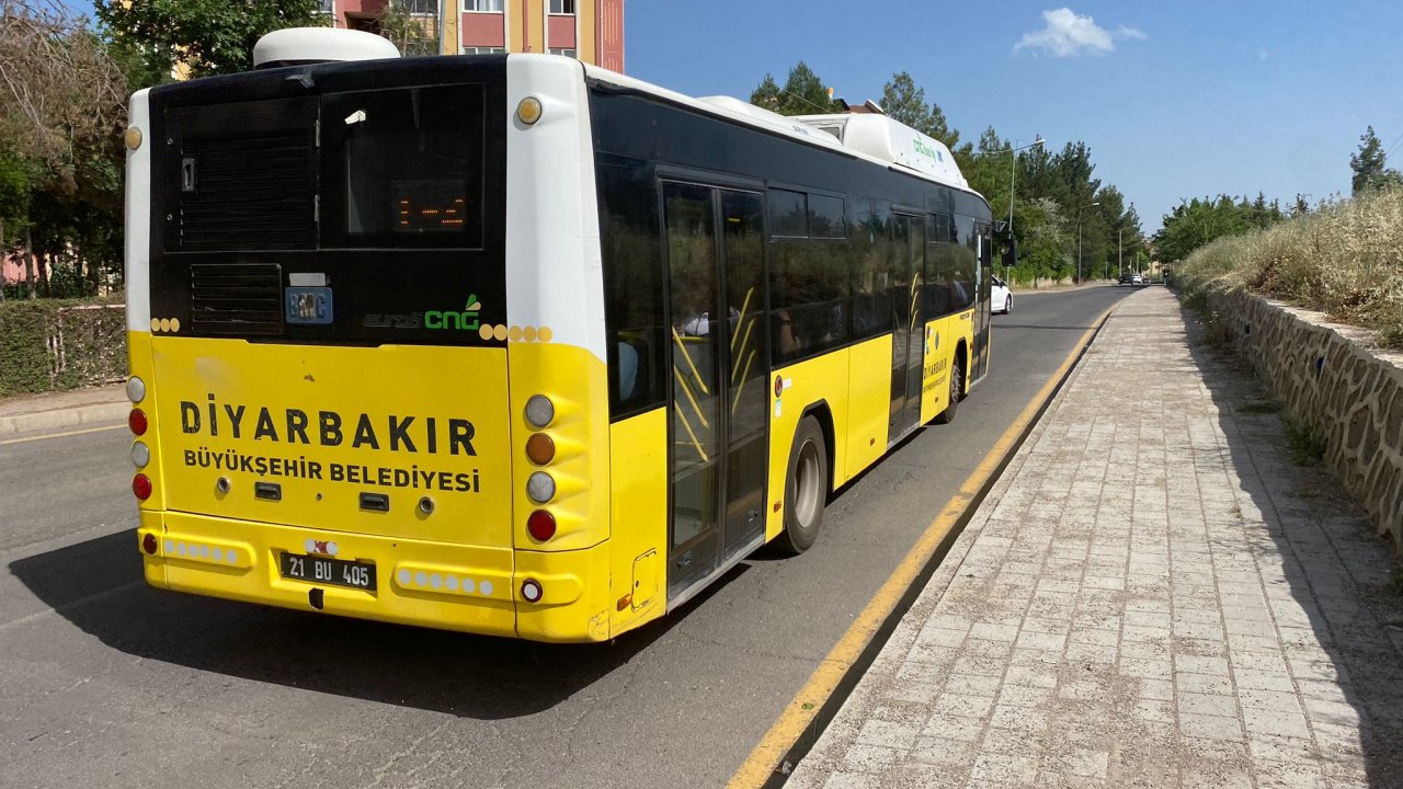 Diyarbakır’da toplu ulaşımda yeni dönem: Her binene ‘Rojbaş’